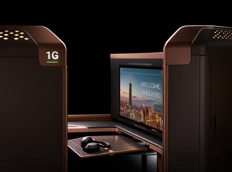 First Class - STARLUX Airlines